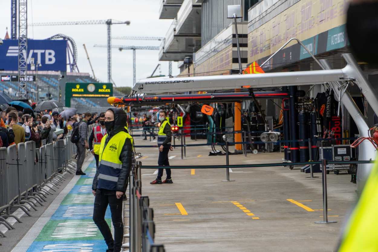 A Step-by-Step Guide To How To Buy F1 Tickets - Grixme