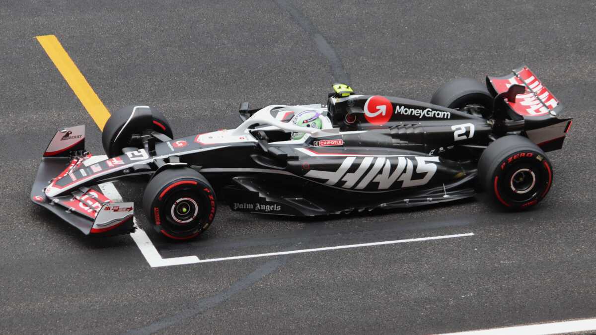 A Big Deal: Does The F1 Drivers' Height And Weight Matter?